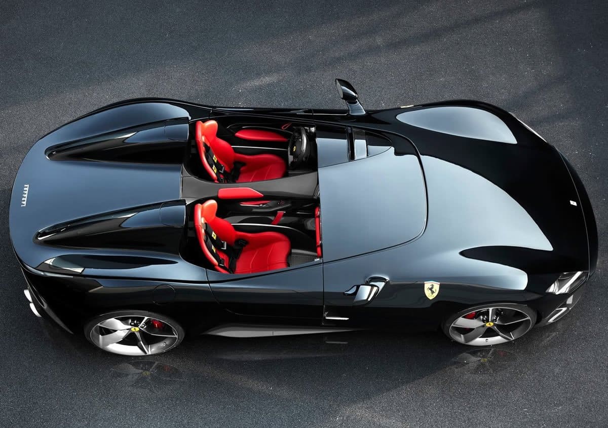 ferrari-monza-sp2-rent-dubai-imperial-premium-rent-a-car